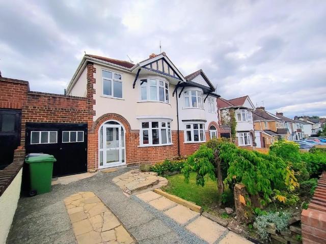 3 bedroom semi detached house to rent