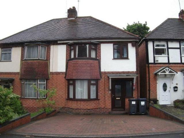3 bedroom semi detached house to rent