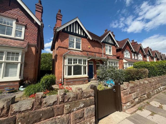 3 bedroom semi detached house to rent