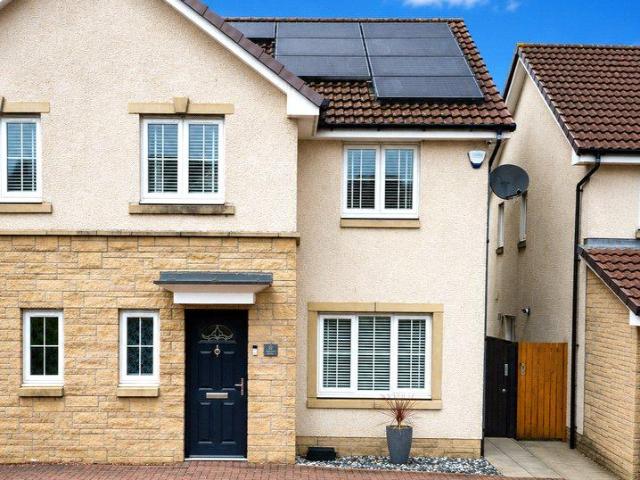 3 bedroom semi detached house to rent