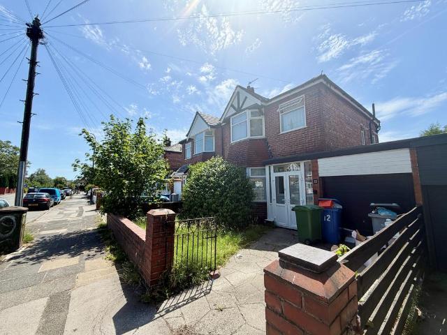 3 bedroom semi detached house to rent