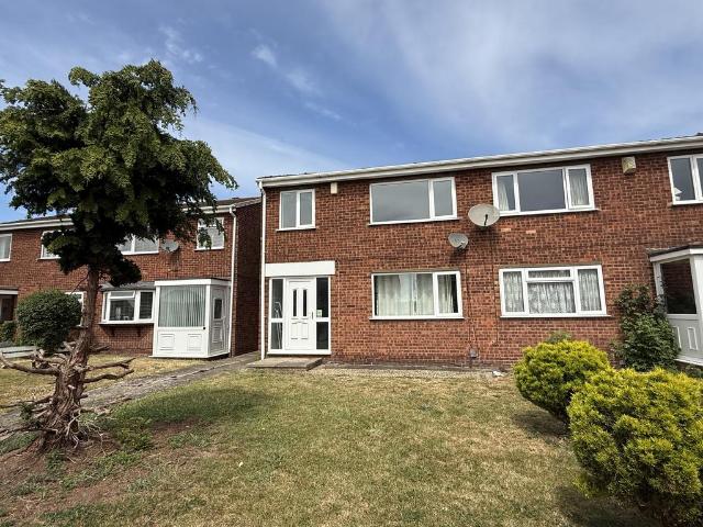 3 bedroom semi detached house to rent