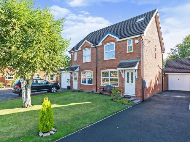 3 bedroom semi detached house to rent