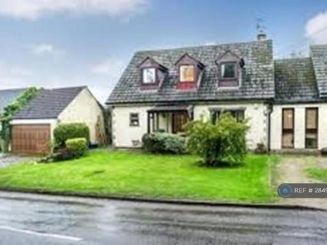3 bedroom semi detached house to rent
