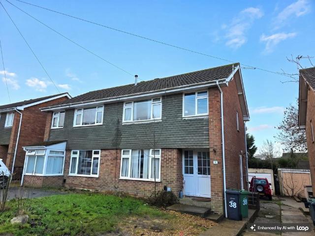 3 bedroom semi detached house to rent