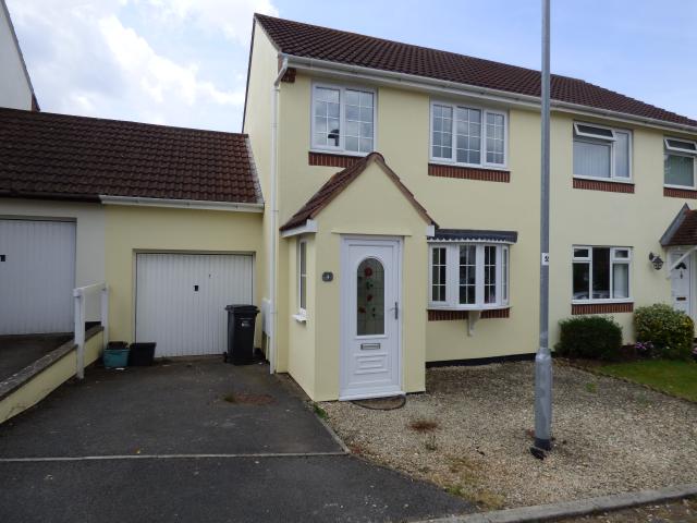 3 bedroom semi detached house to rent