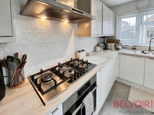3 bedroom semi detached house to rent