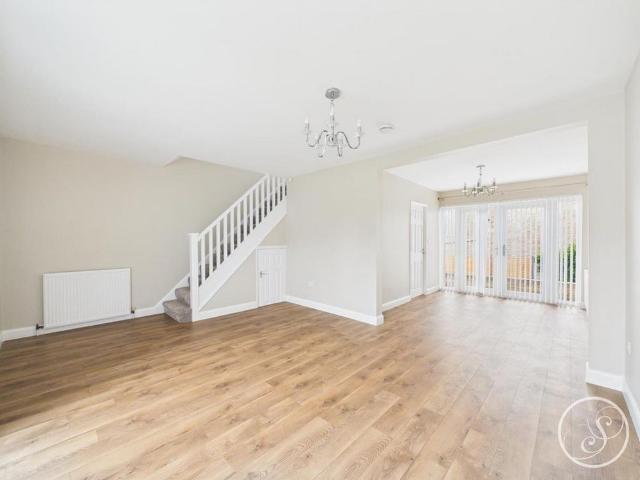 3 bedroom semi detached house to rent