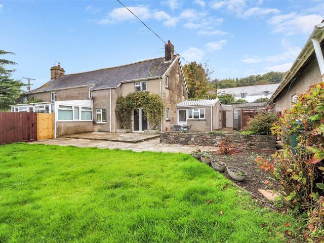3 bedroom semi detached house to rent