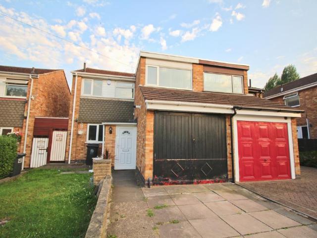 3 bedroom semi detached house to rent