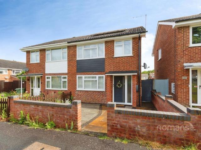3 bedroom semi detached house to rent