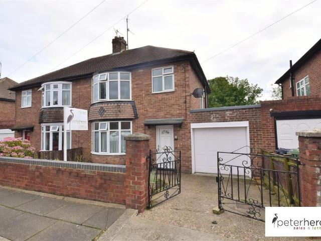 3 bedroom semi detached house to rent
