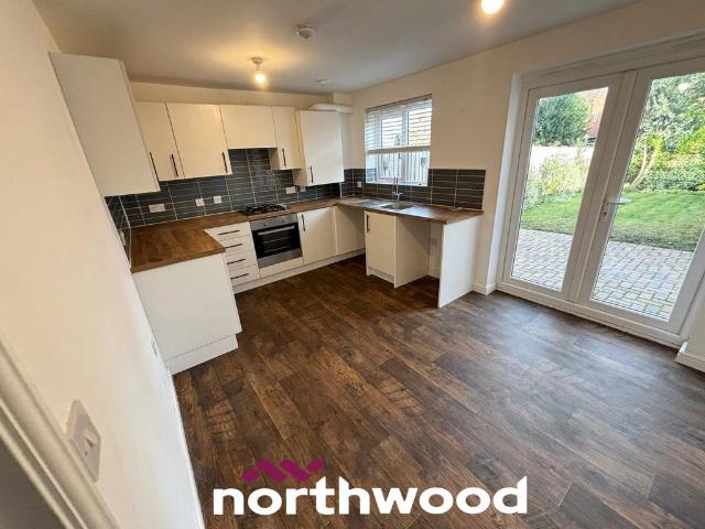 3 bedroom semi detached house to rent