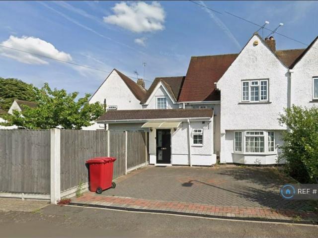 3 bedroom semi detached house to rent