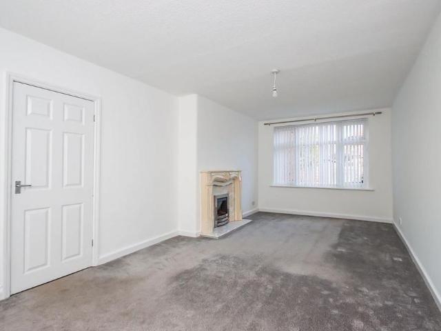 3 bedroom semi detached house to rent