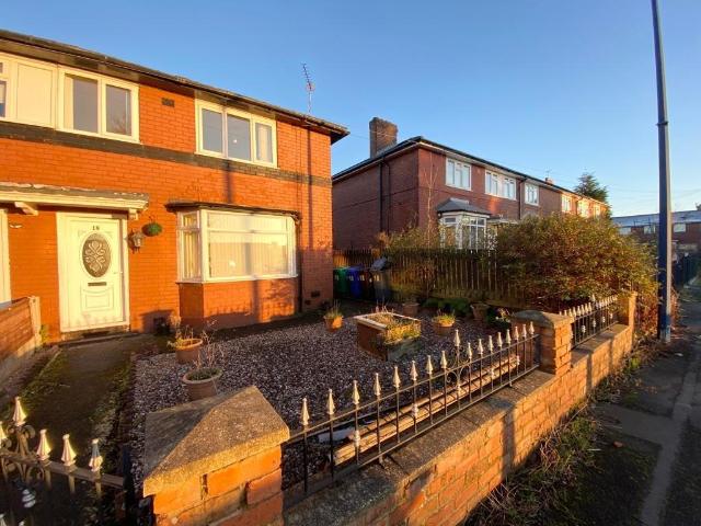 3 bedroom semi detached house to rent
