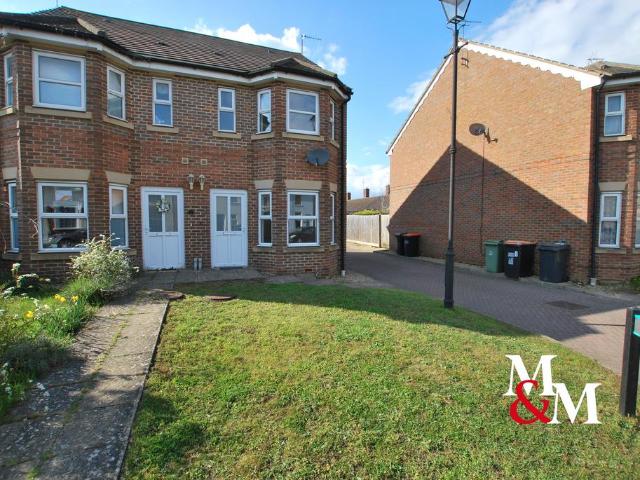3 bedroom semi detached house to rent