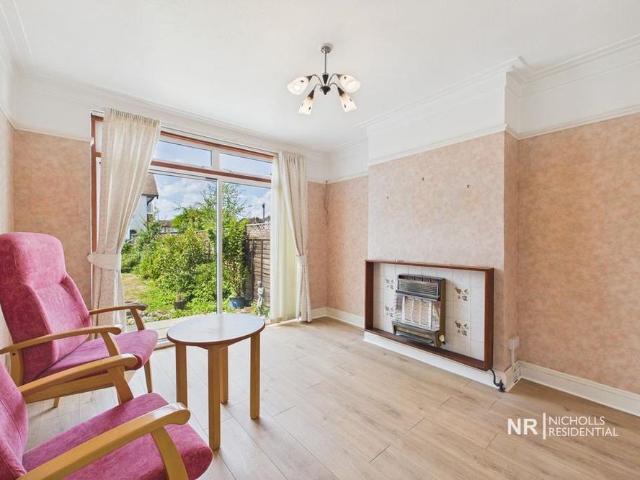 3 bedroom semi detached house to rent