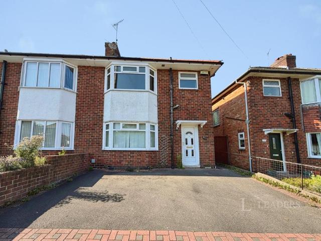 3 bedroom semi detached house to rent