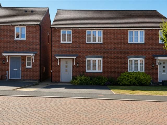 3 bedroom semi detached house to rent