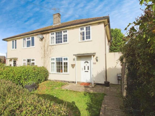 3 bedroom semi detached house to rent