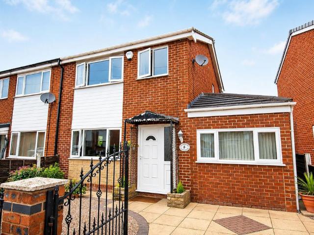 3 bedroom semi detached house to rent