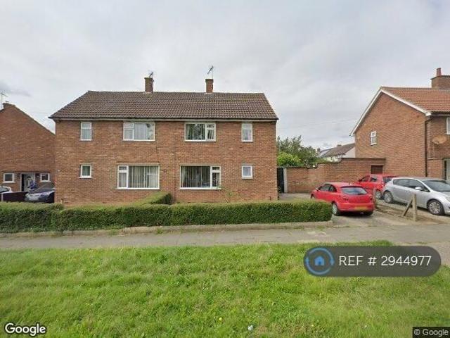 3 bedroom semi detached house to rent