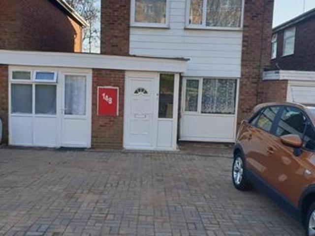 3 bedroom semi detached house to rent