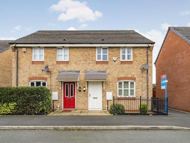 3 bedroom semi detached house to rent
