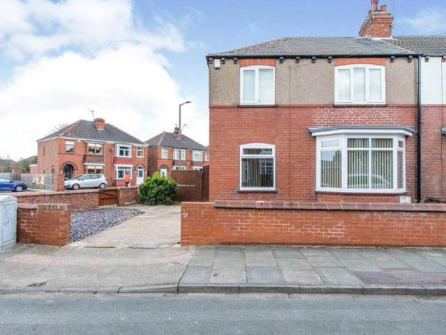 3 bedroom semi detached house to rent