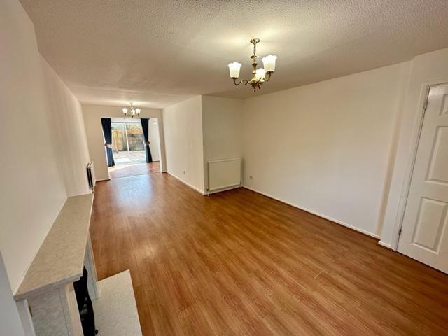 3 bedroom semi detached house to rent