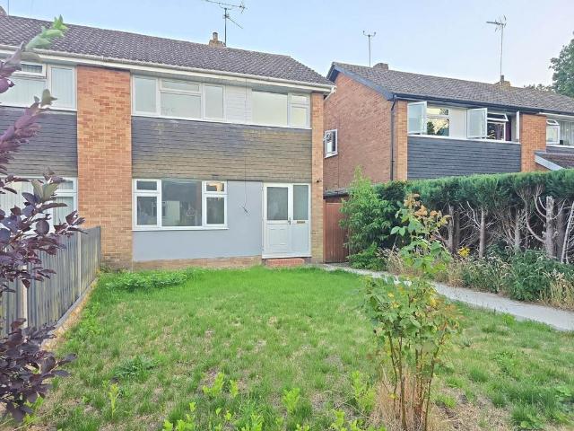 3 bedroom semi detached house to rent