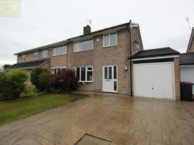 3 bedroom semi detached house to rent