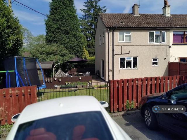 3 bedroom semi detached house to rent