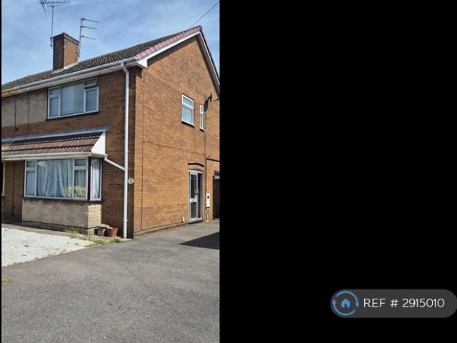 3 bedroom semi detached house to rent