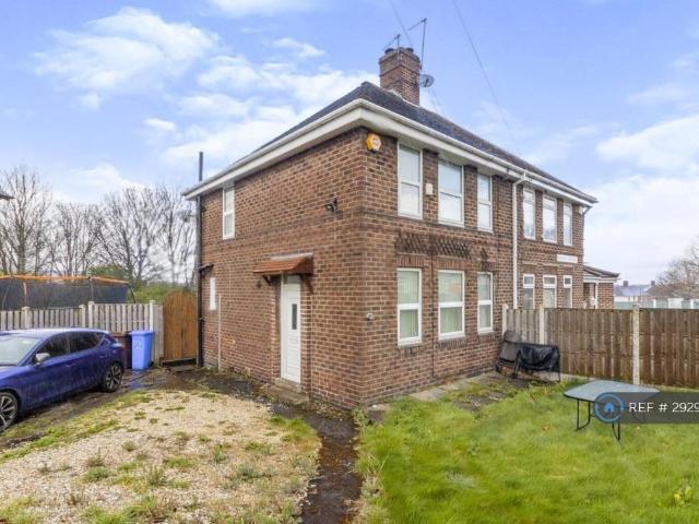 3 bedroom semi detached house to rent