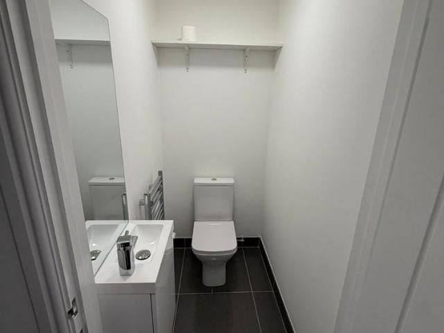 3 bedroom semi detached house to rent