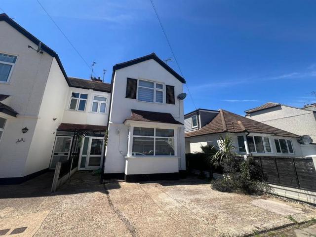 3 bedroom semi detached house to rent