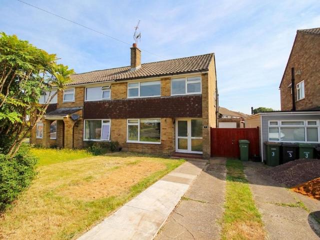 3 bedroom semi detached house to rent