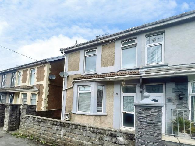 3 bedroom semi detached house to rent