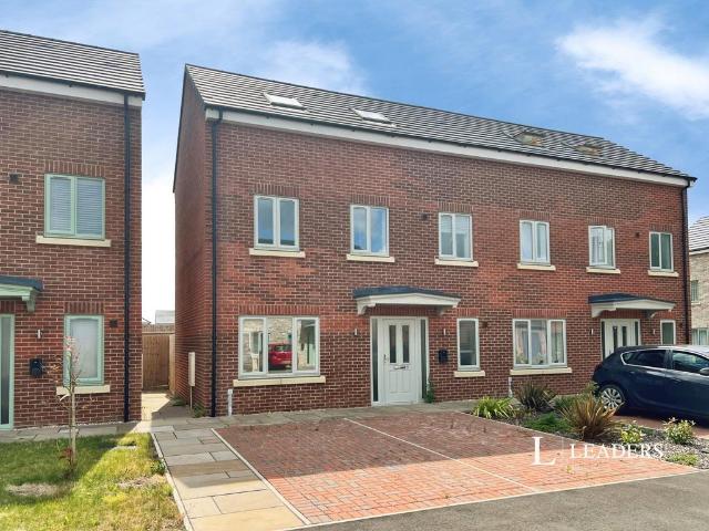 3 bedroom semi detached house to rent