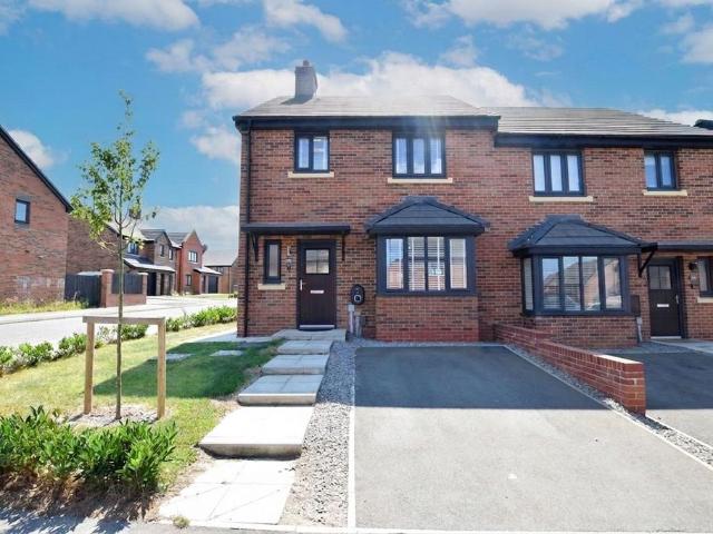 3 bedroom semi detached house to rent