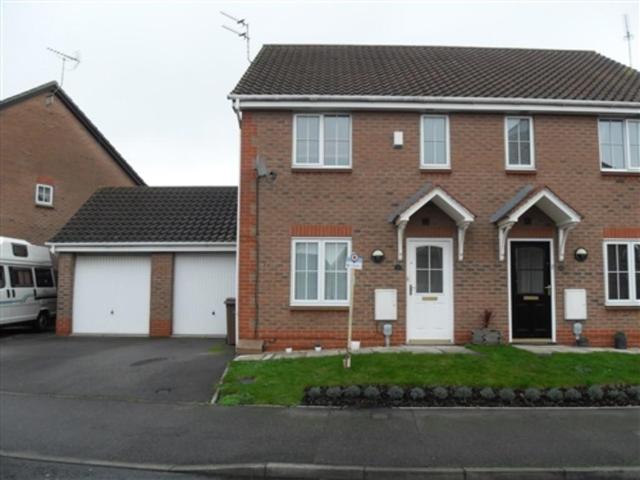 3 bedroom semi detached house to rent