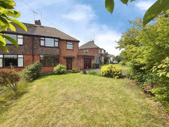 3 bedroom semi detached house to rent