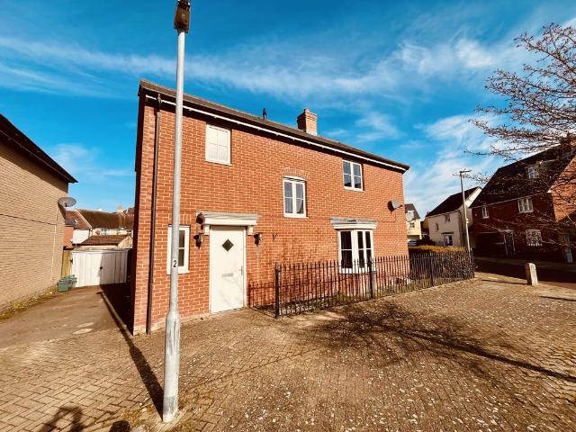 3 bedroom semi detached house to rent