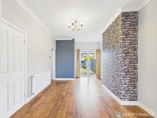 3 bedroom semi detached house to rent