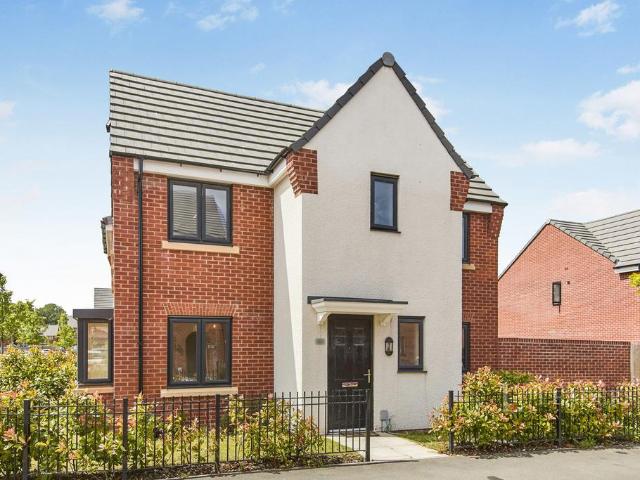 3 bedroom semi detached house to rent