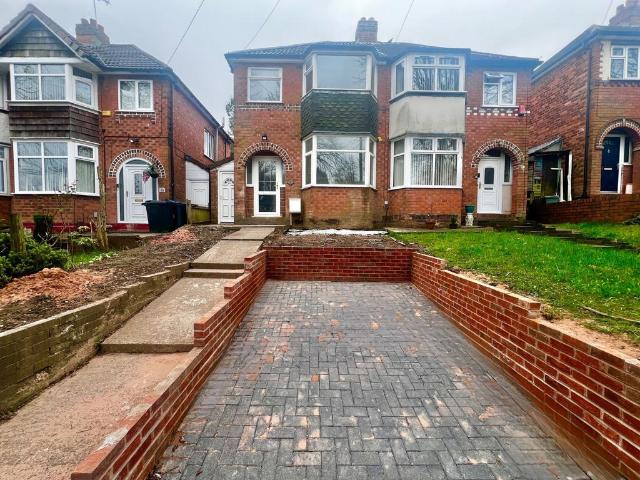3 bedroom semi detached house to rent