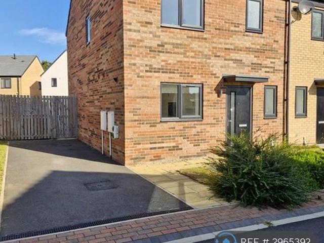 3 bedroom semi detached house to rent