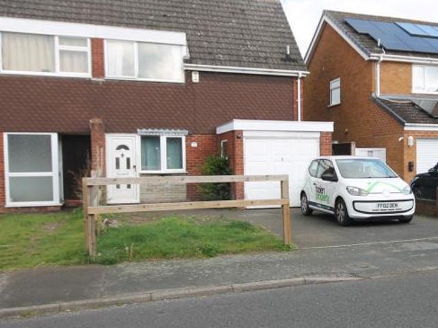 3 bedroom semi detached house to rent